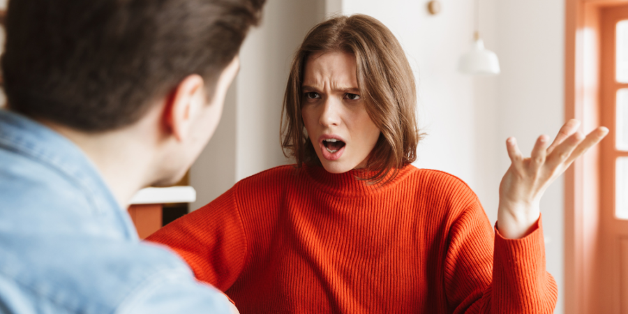 15 Silent Red Flags That Might Mean Your Relationship Is In Trouble ...